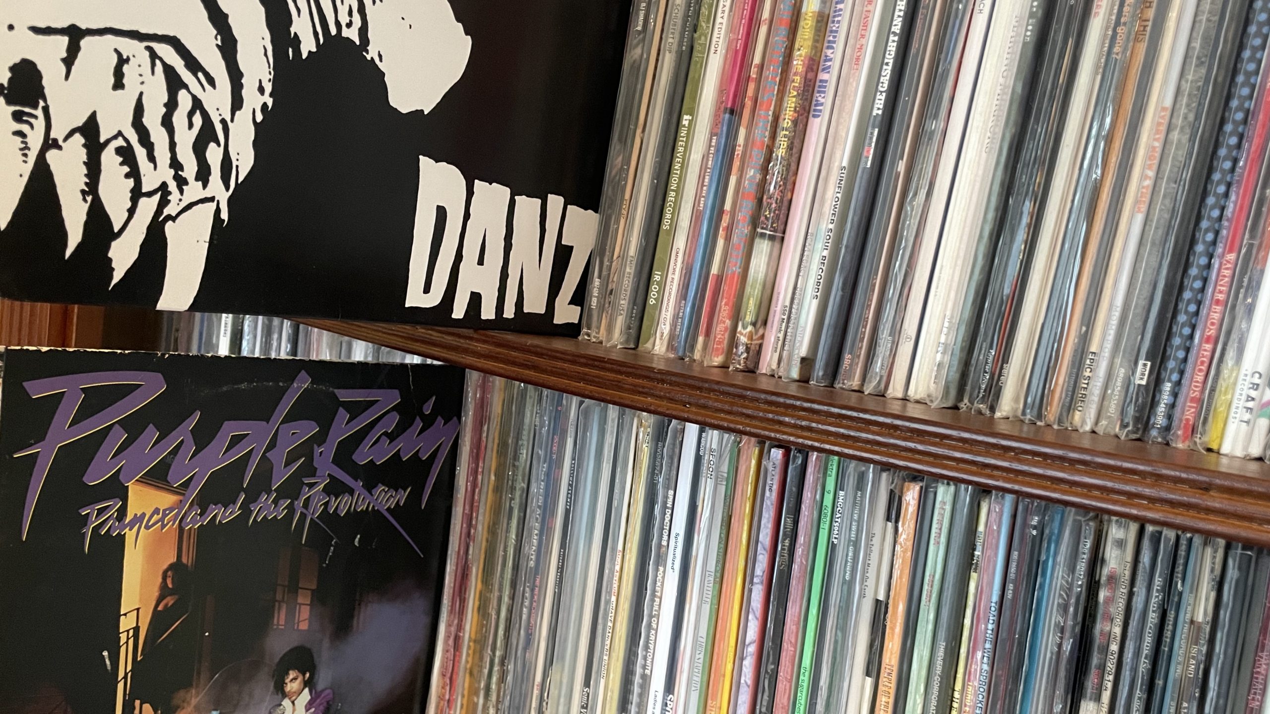 Whose Mother is Glenn Danzig Yelling At? - MusicInfluence.com